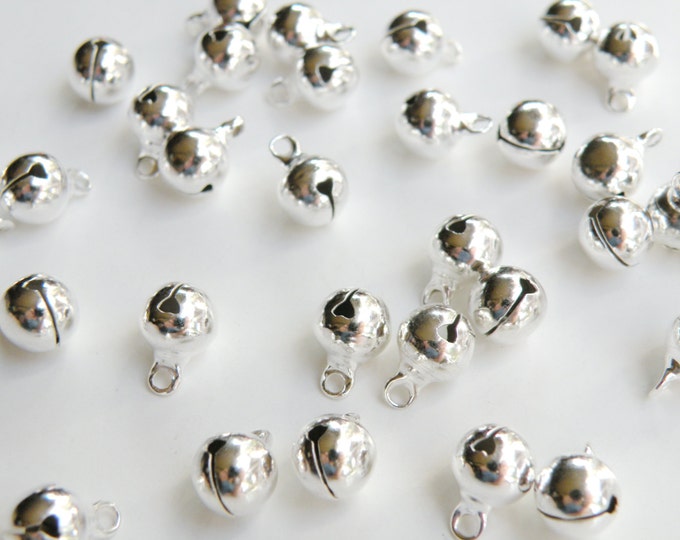 25 Silver Bells Christmas Jingle Bells Round Charms Shiny Silver ...