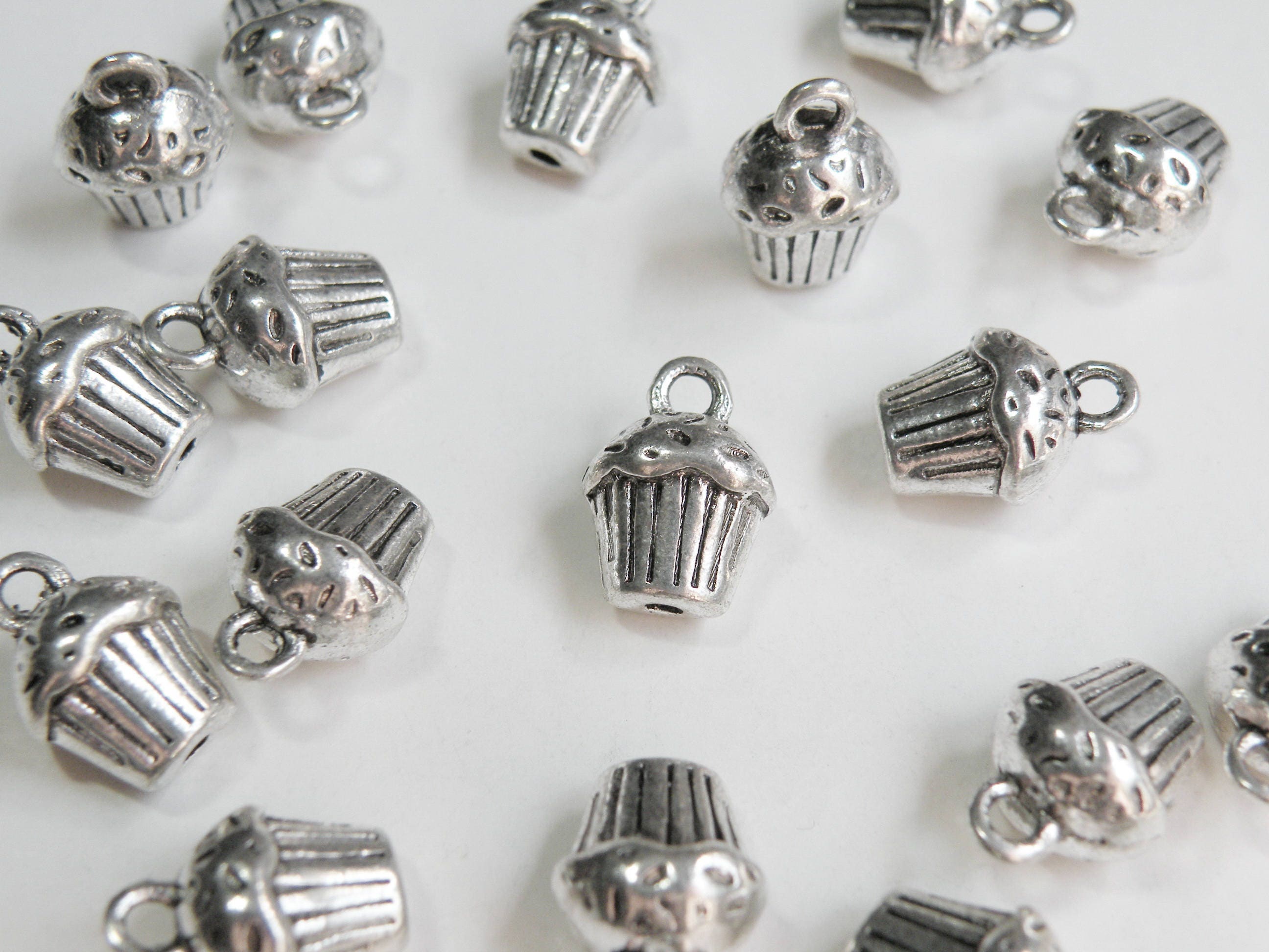 10 Sweet Cupcake Dessert 3D Charms Antique Silver 13x10mm PA113361 - Etsy