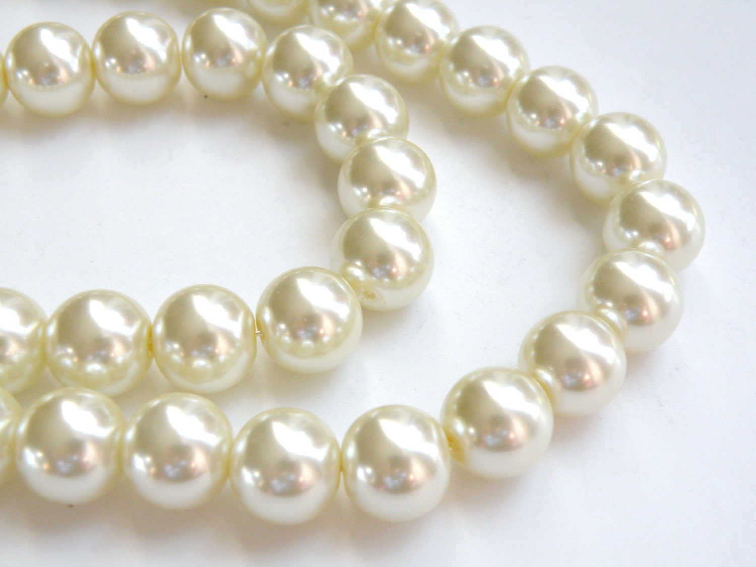 Ivory Glass Pearl Beads Round 12mm Full Strand 1979GL - Etsy