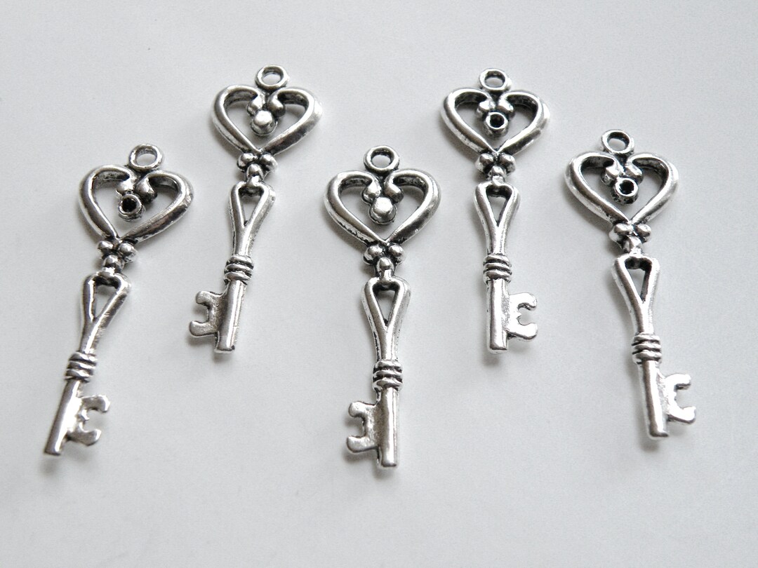 5 Heart Skeleton Key Medium Charms Antique Silver 43x14mm DB22363 - Etsy