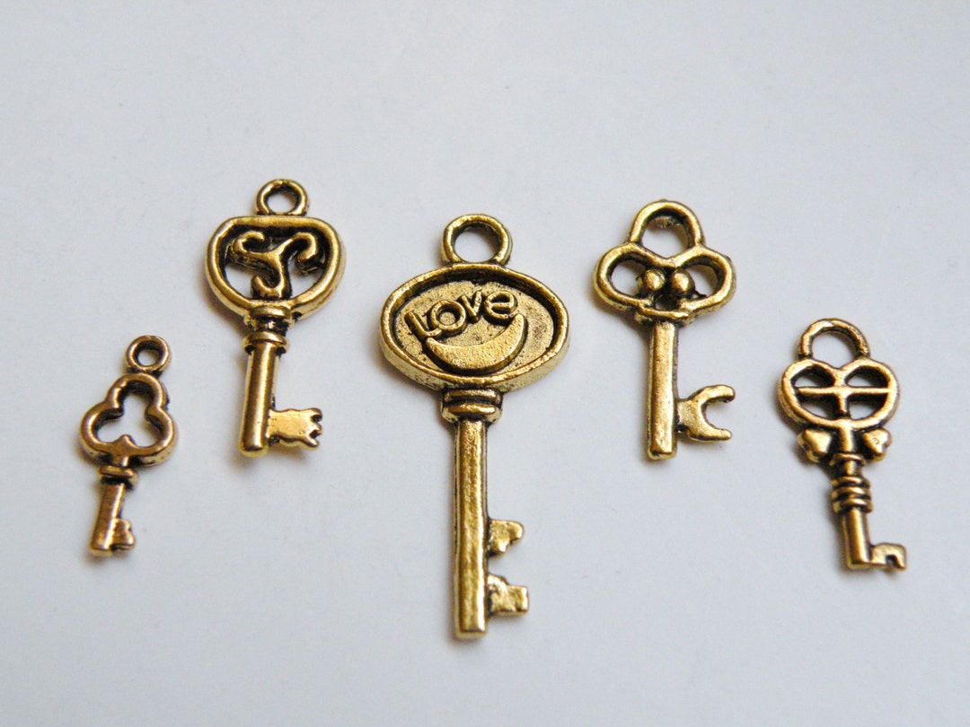 5 Skeleton Key Small Charm Collection Antique Gold 16x7mm to 31x13mm ...