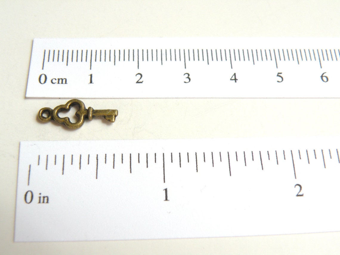 20 Clover Skeleton Key Small Charms Antique Bronze 16x6mm - Etsy