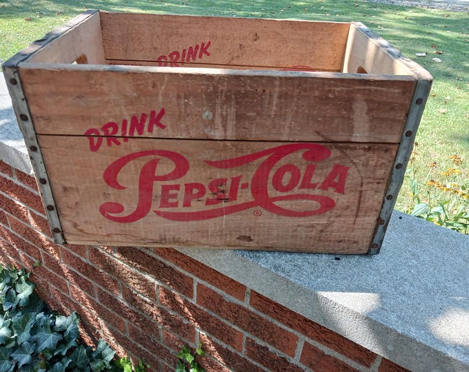 Vintage 1961 Wooden PEPSI Crate, Grand Rapids, Mil, Display, Prop ...