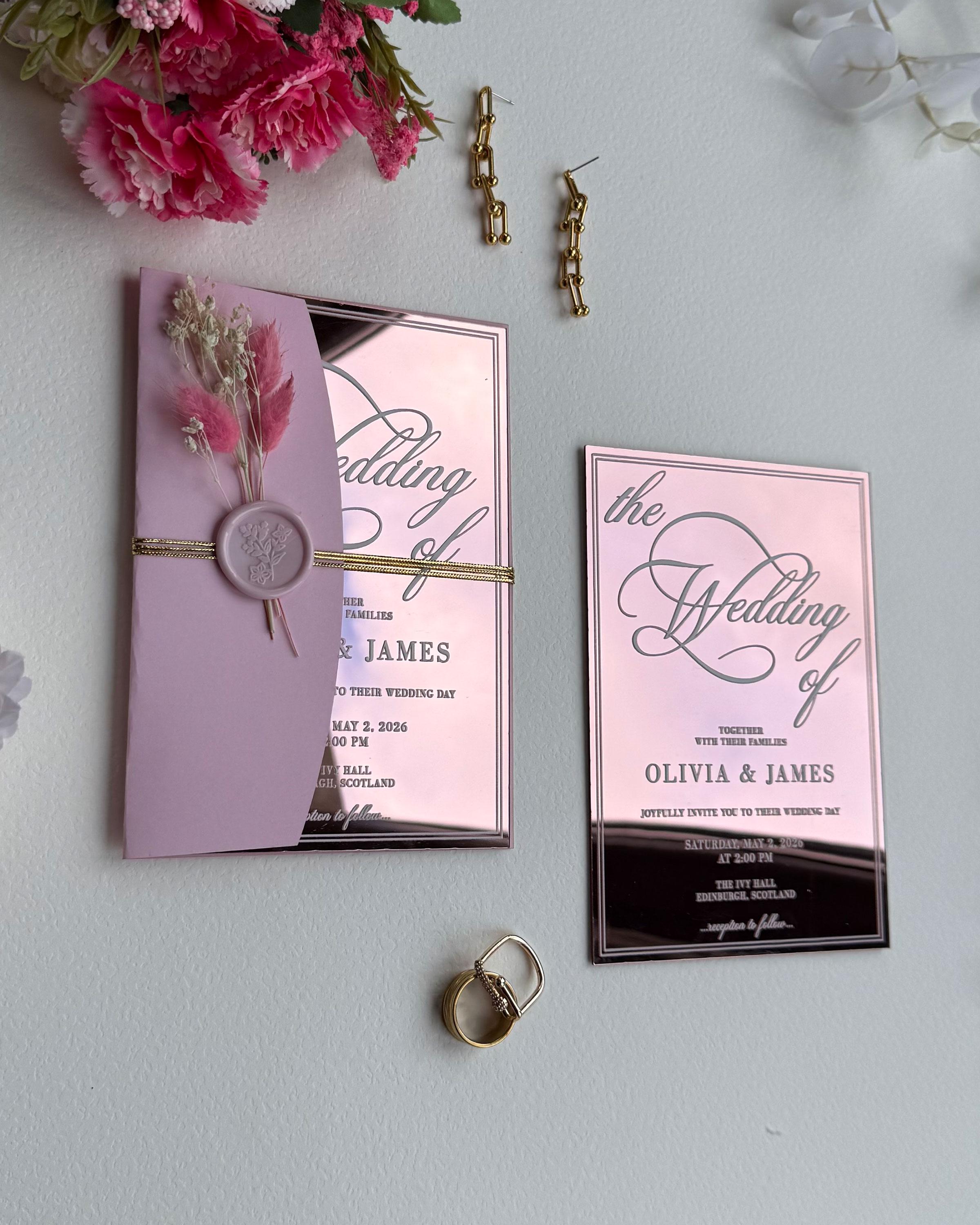 Convite de casamento em acrílico espelhado dourado rosê: convite de ...