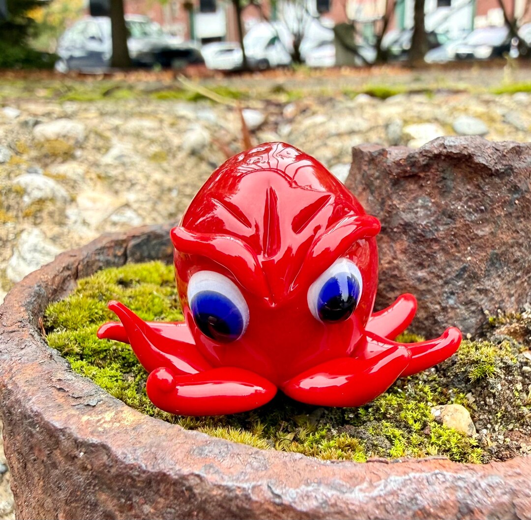 Borosilicate Glass Grumpy Octopus Figure - Etsy
