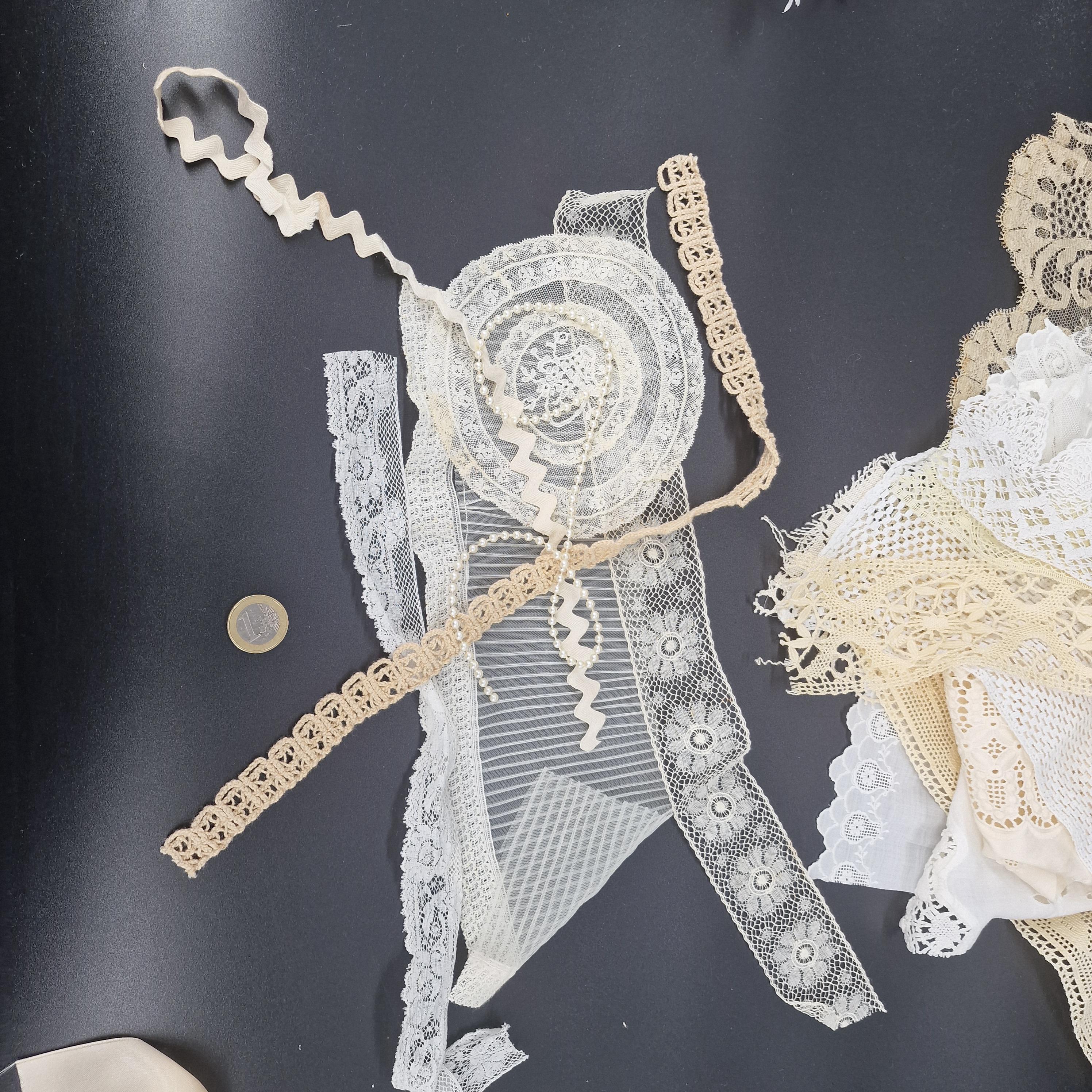 Antique Lace Scraps Bundle 1900-1950, 20 French and Spanish Textile ...