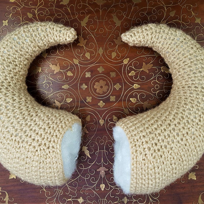 Curved Horns Pattern - Etsy