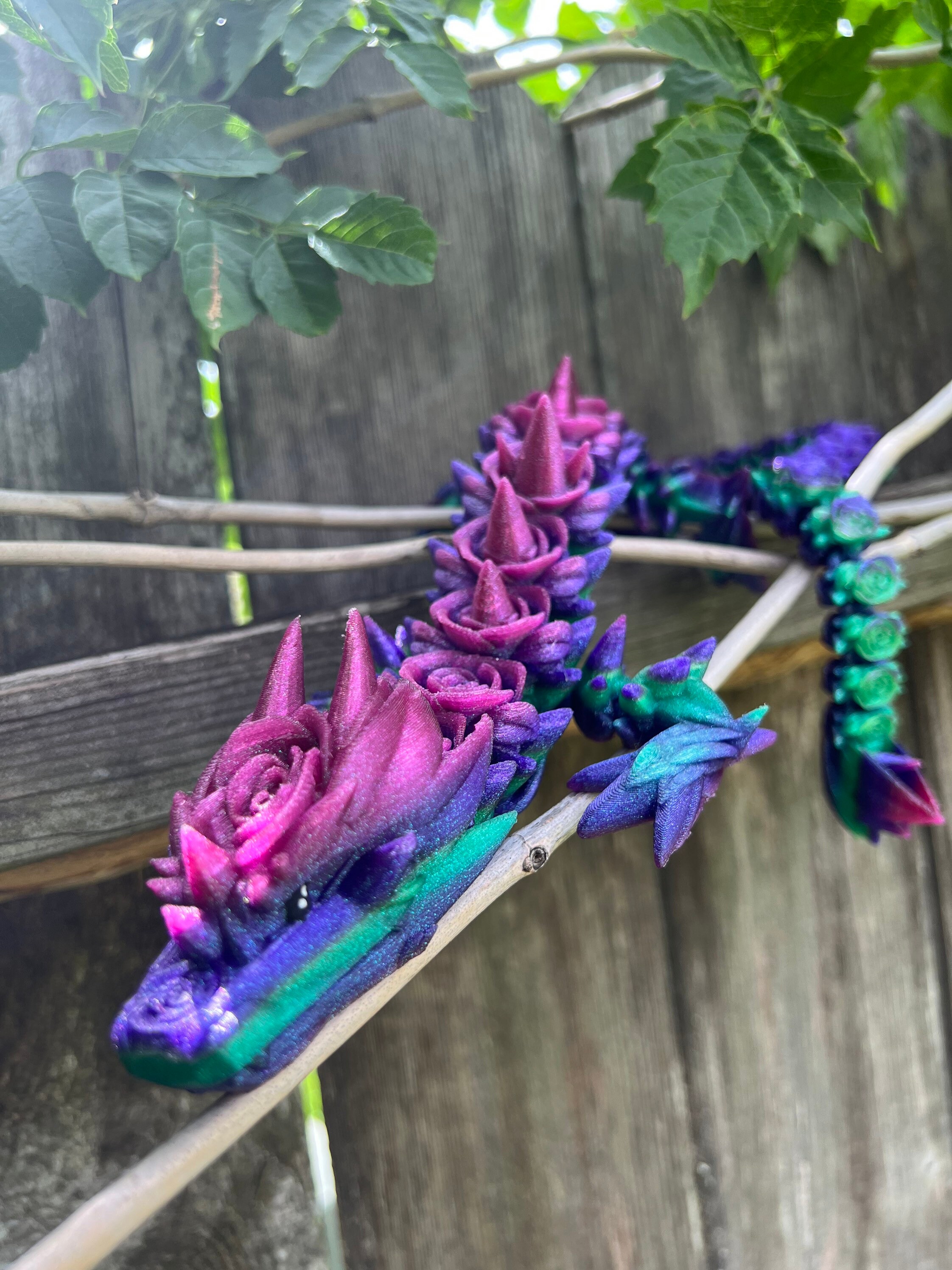 Rose Dragon Fidget - Articulated Floral Dragon Toy With Roses & Thorns ...