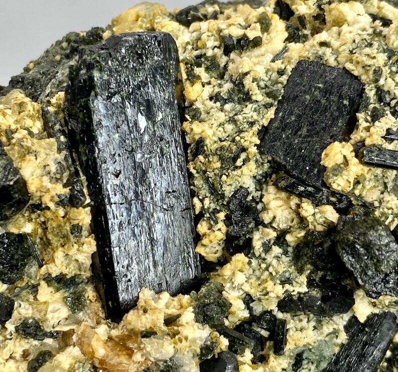 2.5 Kg Unique Large Piece! Natural EPIDOTE Crystal Cluster Specimen ...