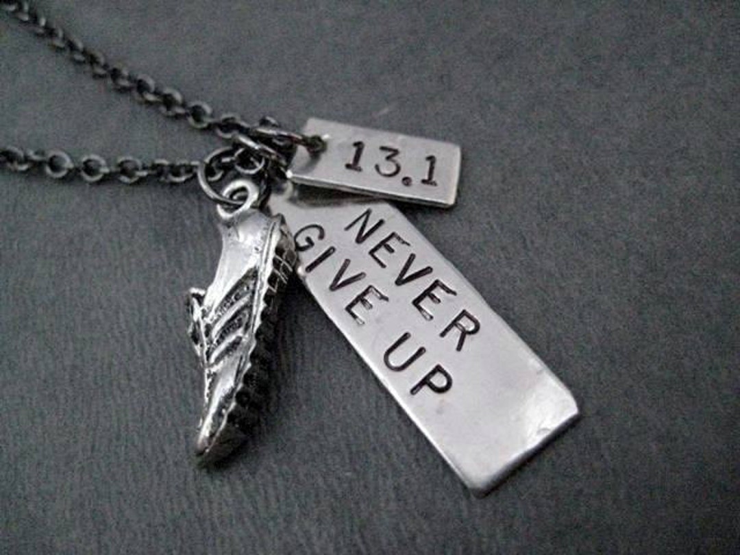 RUN NEVER Give up With Distance Charm Necklace - Runner Necklace With ...