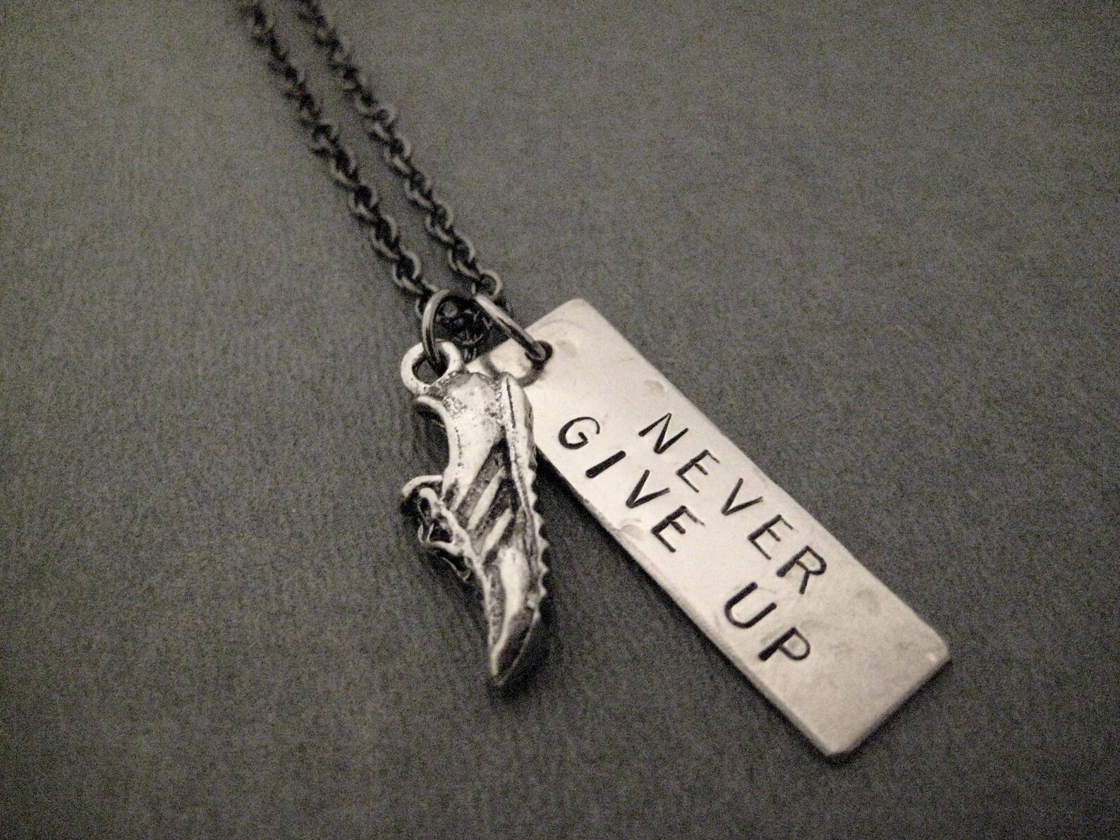 RUN NEVER Give up Necklace - Runner Necklace - Dog Tag Style Pendant ...