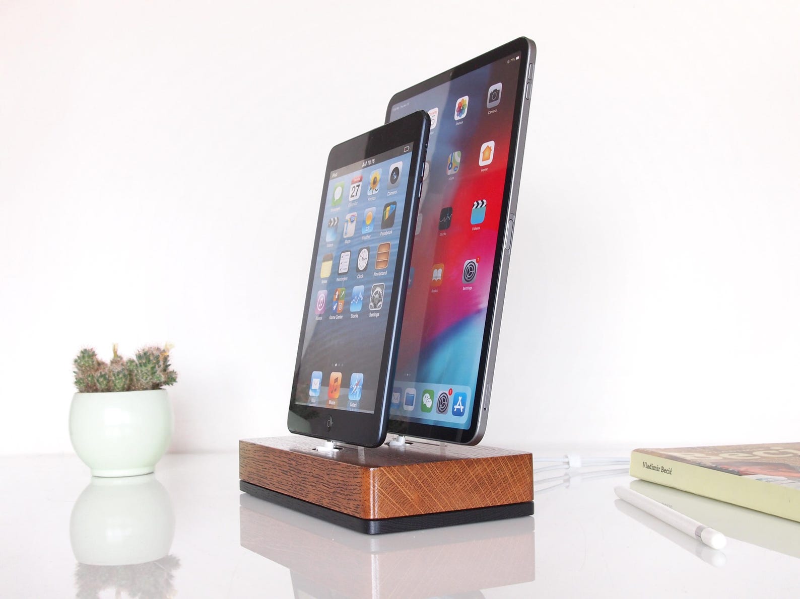IPhone / iPad Wooden Dual Docking Station, iPad Pro Dock, iPhone Dock ...