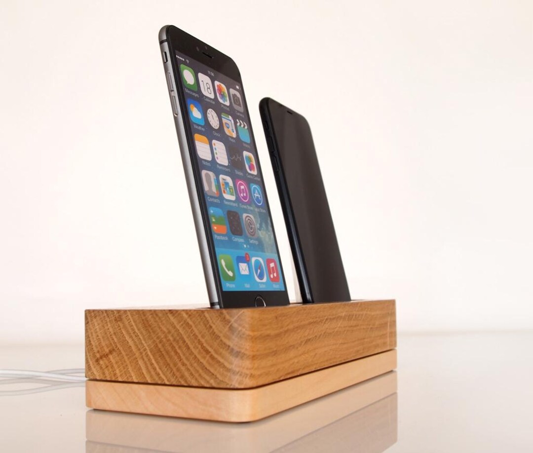 Dual Phone Docking Station - iPhone Wooden Dual Docking Station ...