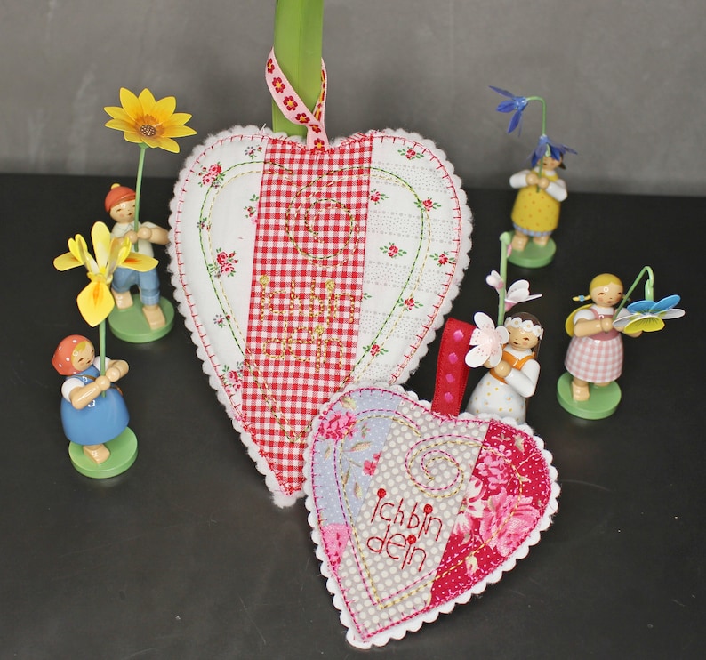 Quilted Hearts ITH - 2 Sizes - Each Size in 3 Languages + 2 Blank ...