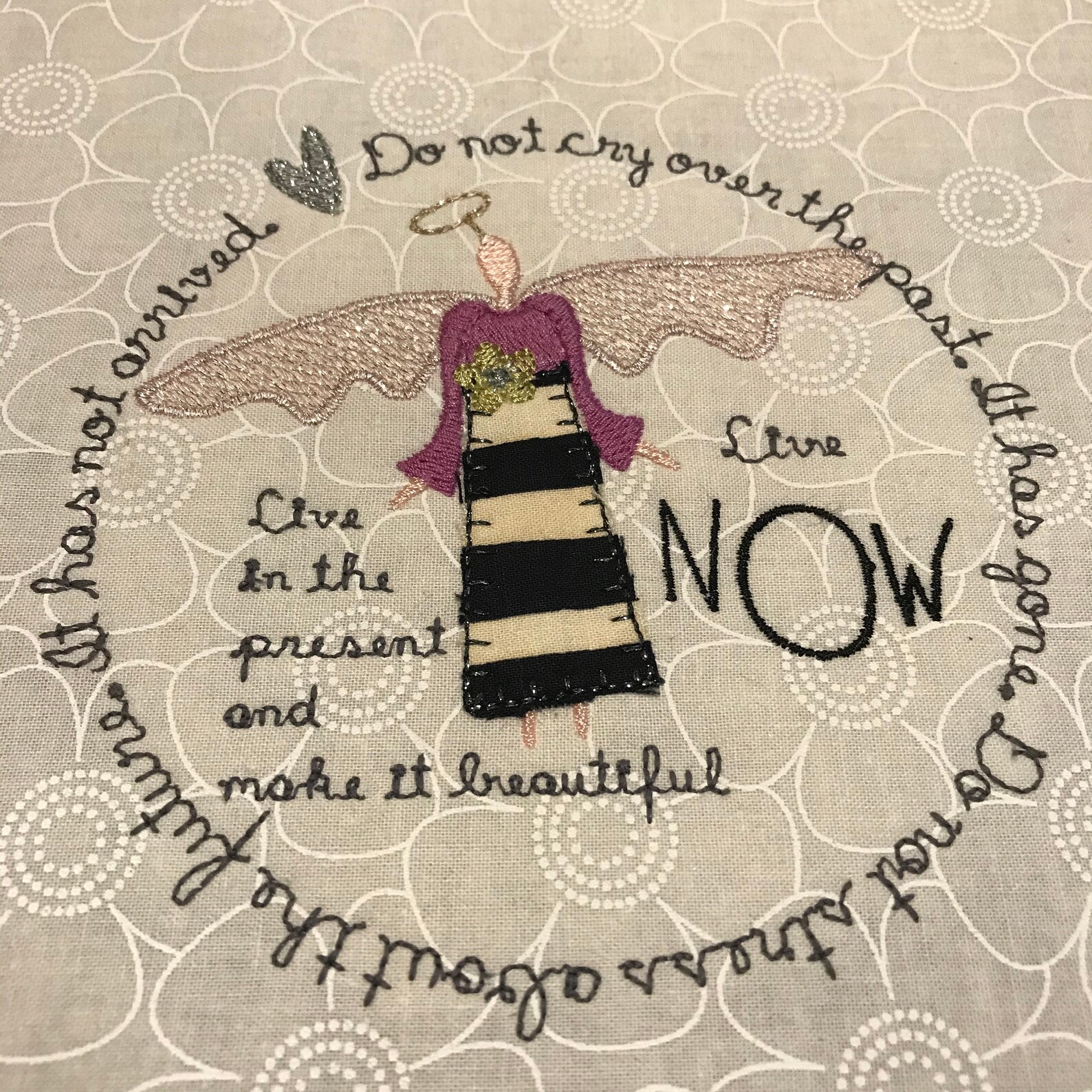 ANGEL CIRCLES SMALL: 12 Cute and Versatile Hand Drawn Circular | Etsy