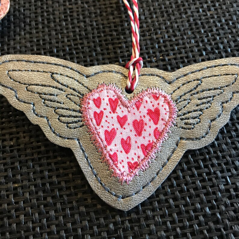 6 Machine Embroidery Heart Hangers/tags ITH for Your - Etsy