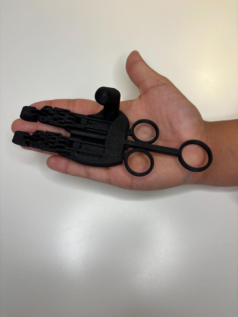 3D Printed Mechanical Finger Grabber – Interactive Desk Toy & Sensory ...