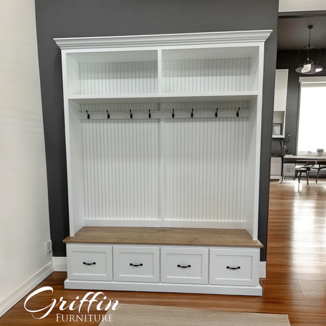 Nashville Rustic Farmhouse Entryway Bench: Mudroom Organizer With ...