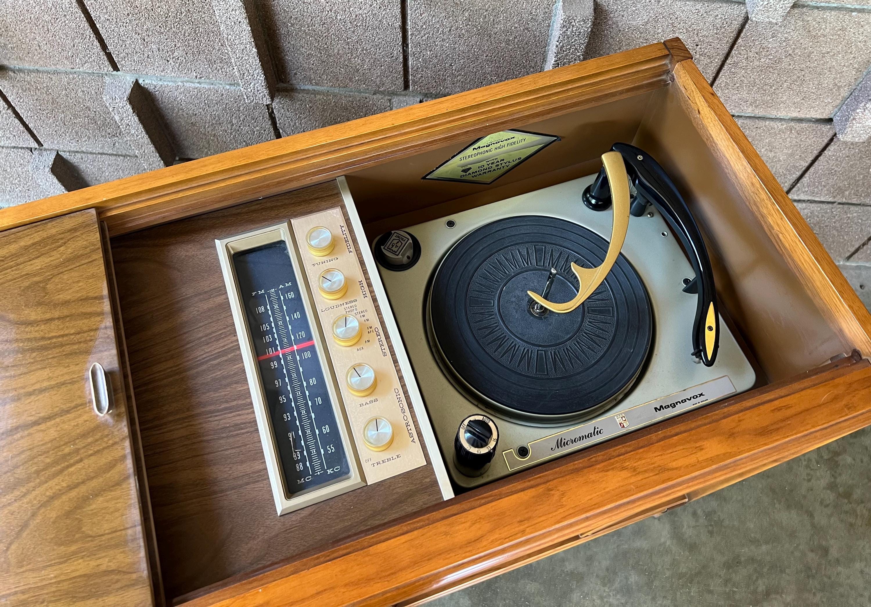 Mid Century Modern Magnavox Stereo Console - Etsy