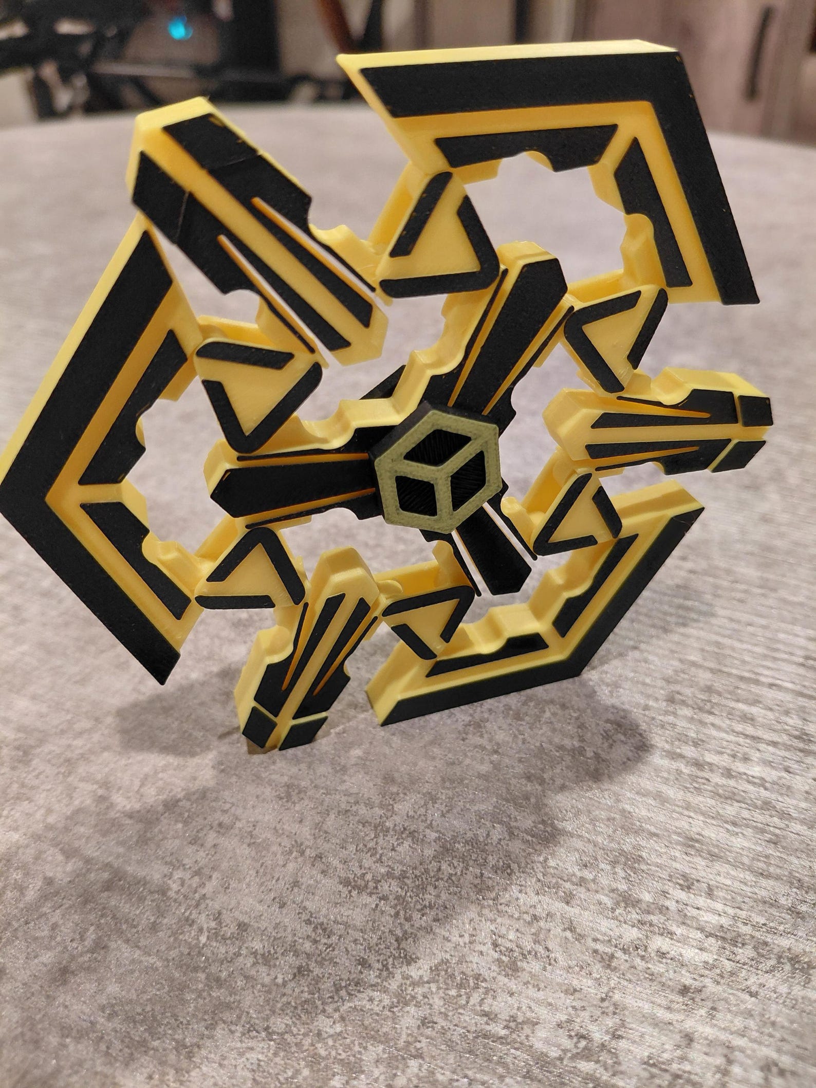 Spinmatrix Modular Fidget Spinner | Compact or XL Size | Fun Fidget ...