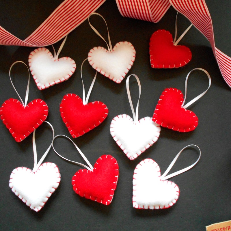 Red Felt Hearts - Etsy