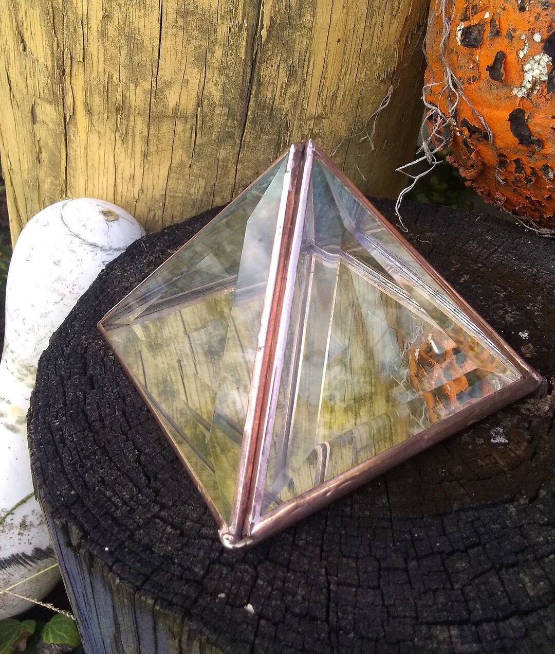 6" Pyramid Charging Box - Etsy