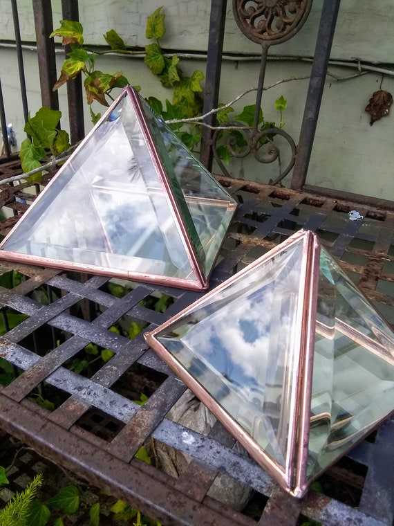 4 Glass Pyramid Charging Box - Etsy