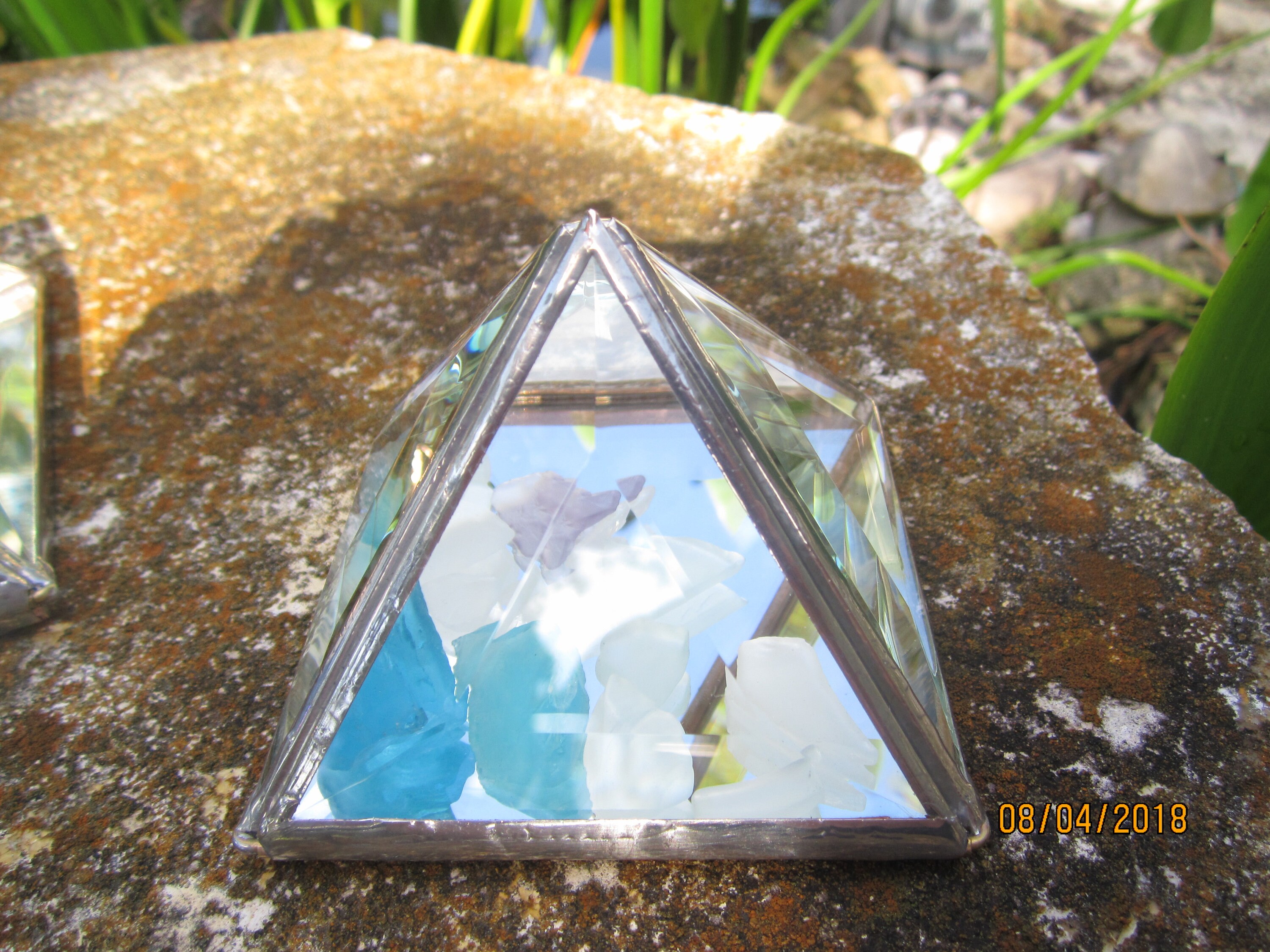 4 Glass Pyramid Charging Box | Etsy