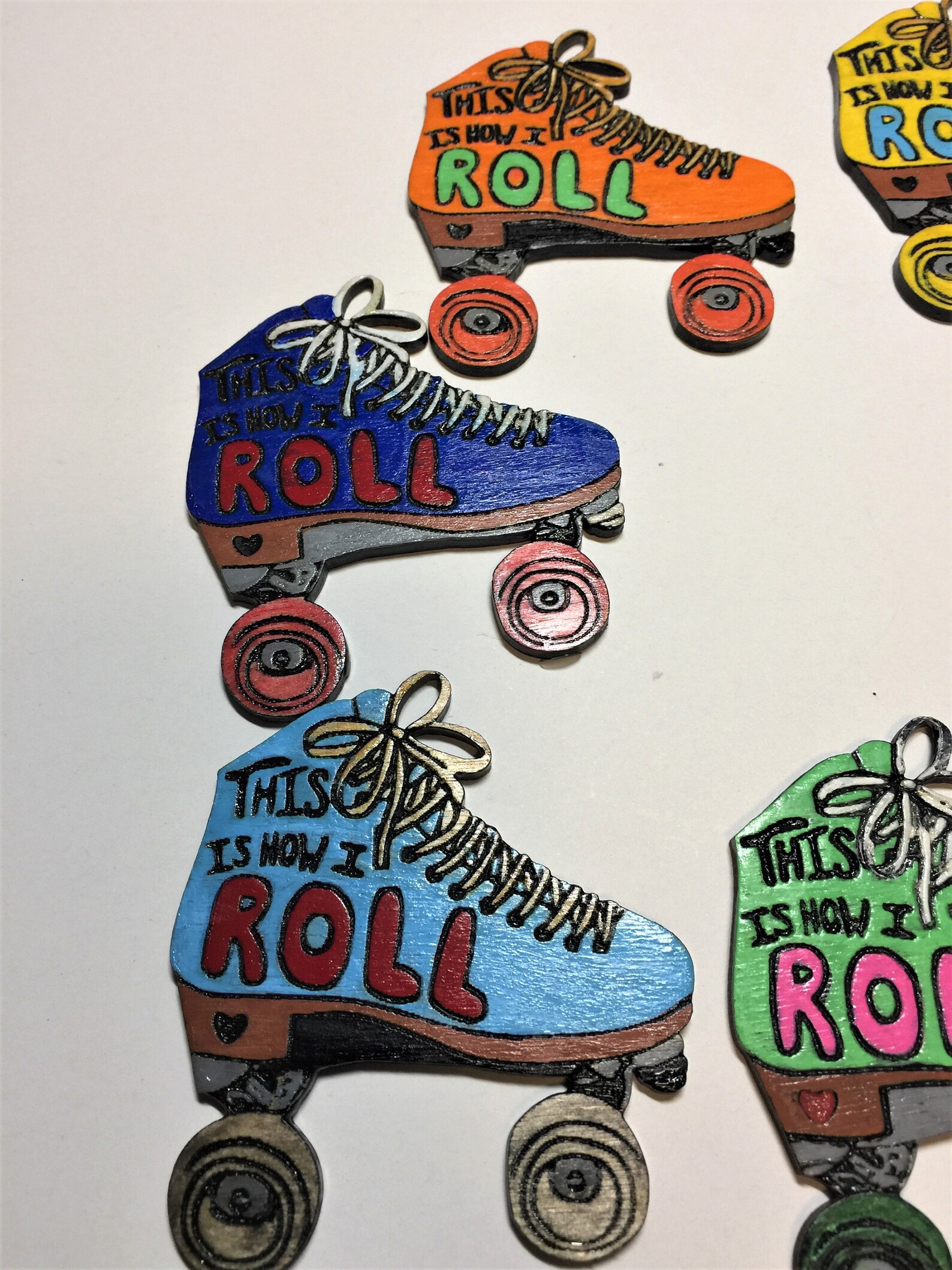 This is How I Roll SKATE Pin or MAGNET QUAD Roller Skate - Etsy