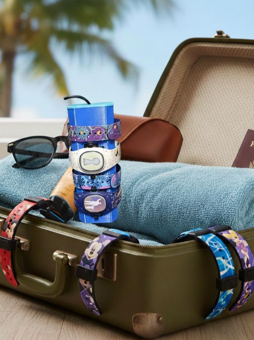 Personalized Magicband Plus Charger Stand | Disney Travel Accessories ...