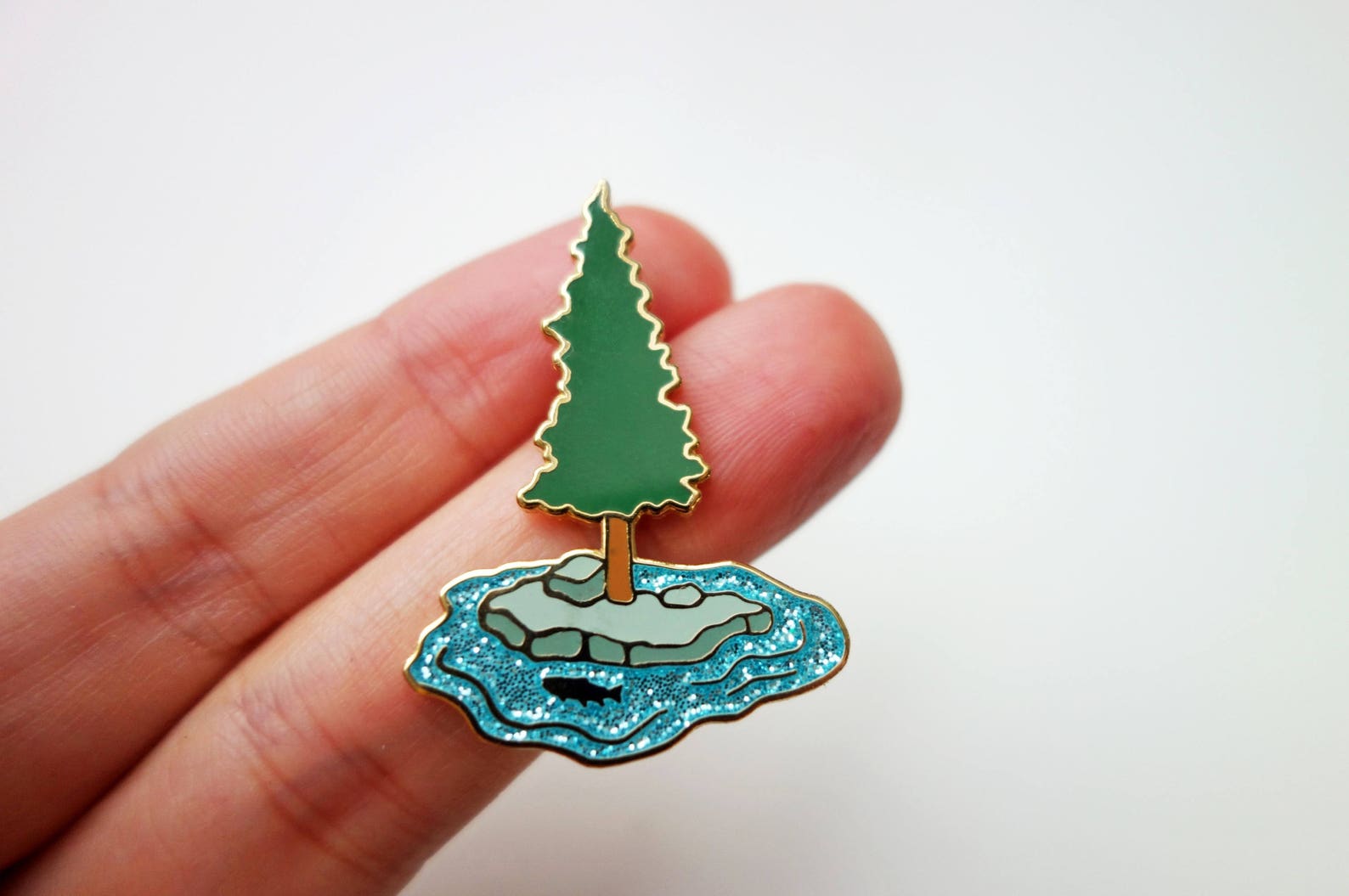 Trout Island Enamel Pin - Etsy Canada