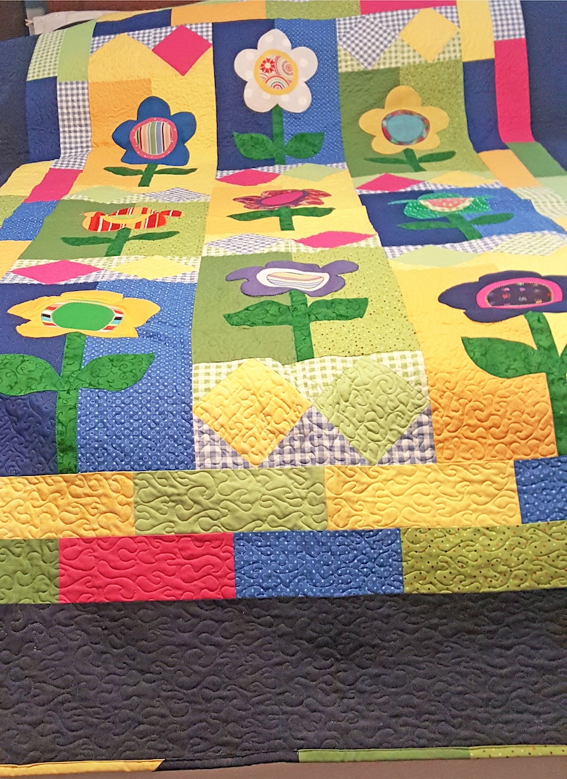Farmhouse Daisies: Country Flowers Applique Quilt Pattern (PDF) - Etsy