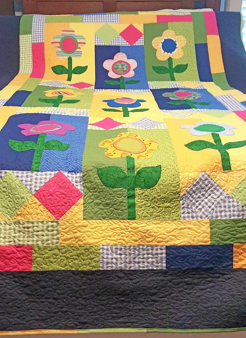 Farmhouse Daisies: Country Flowers Applique Quilt Pattern (PDF) - Etsy