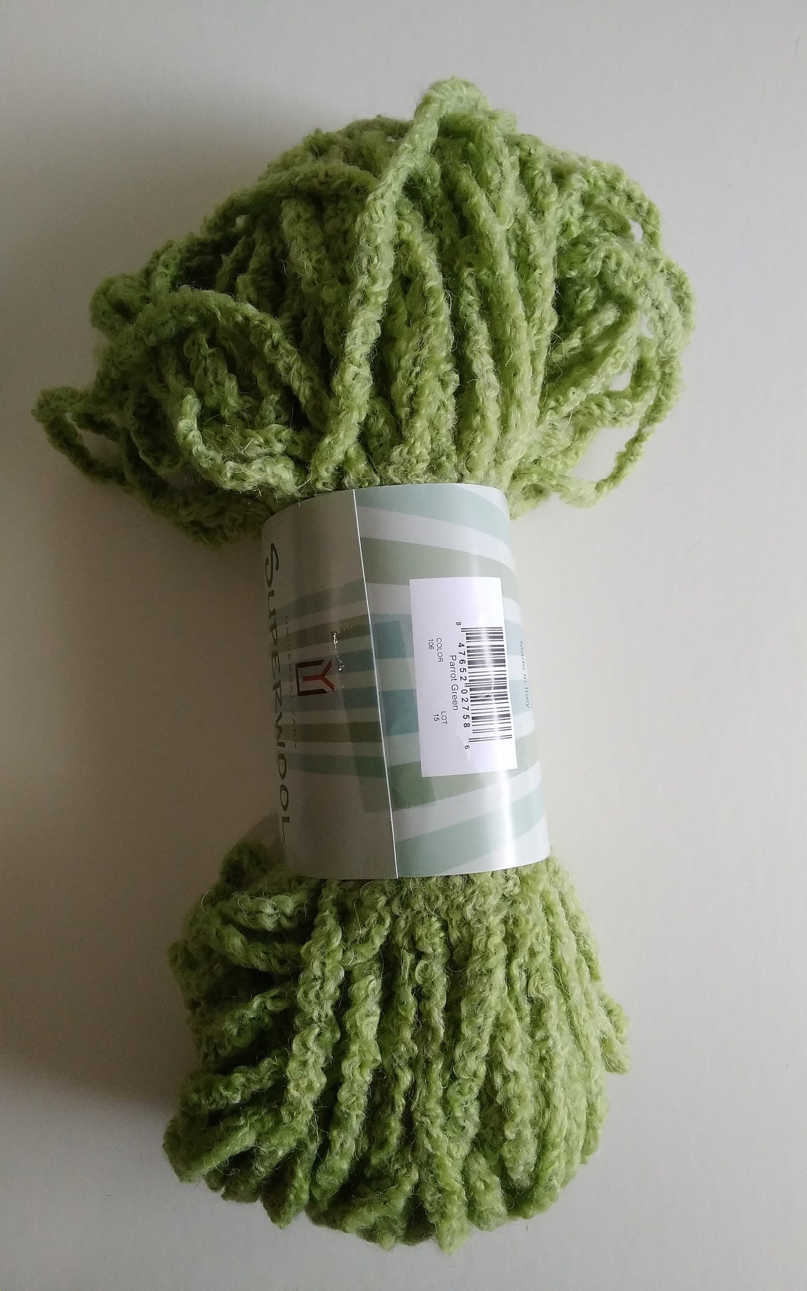 Universal Yarn Superwool 106 Parrot Green Yarn - Etsy