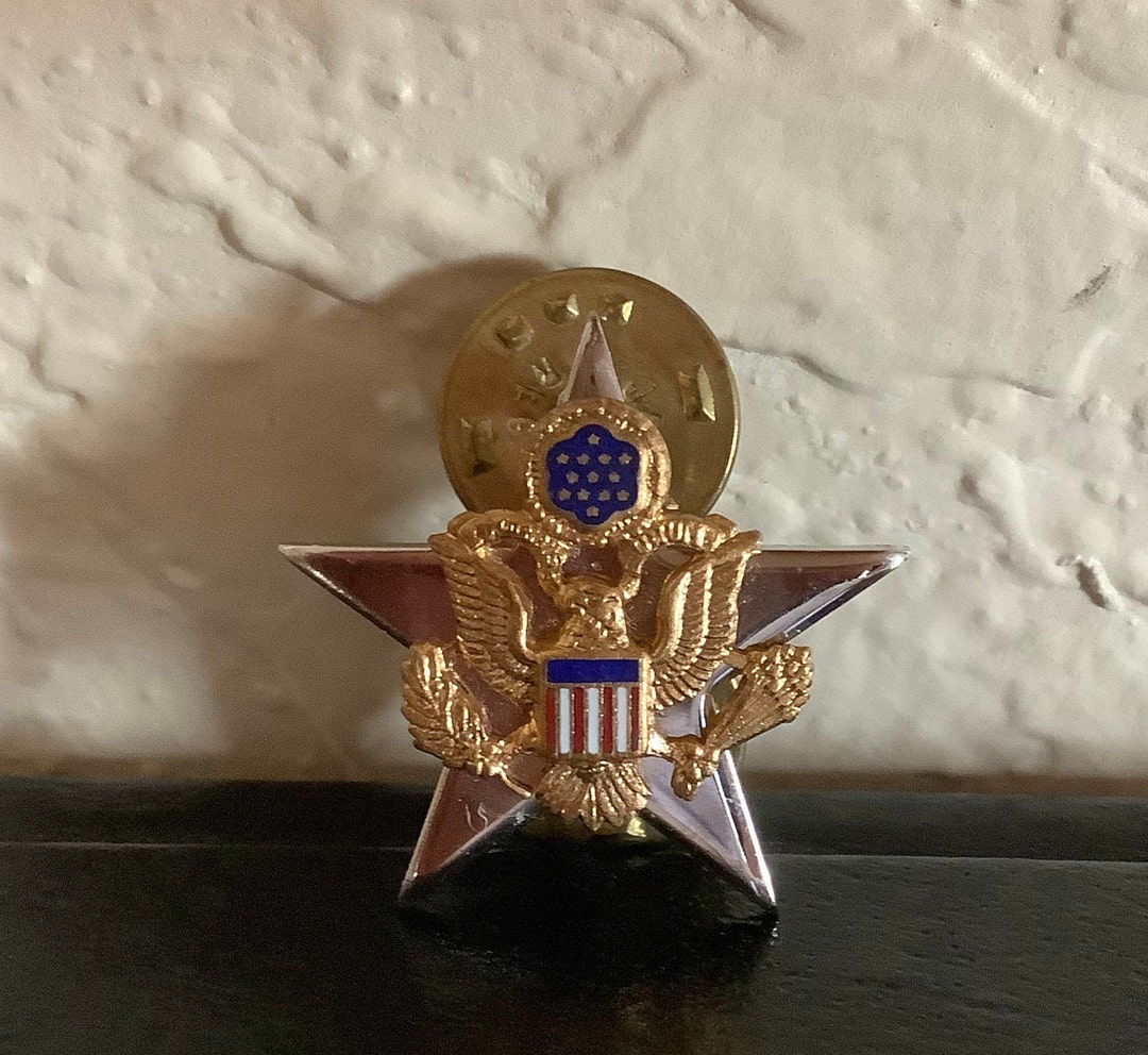 U.S. Army Officer's Eagle Crest Star Pin Circa 1950's Gold-plated ...