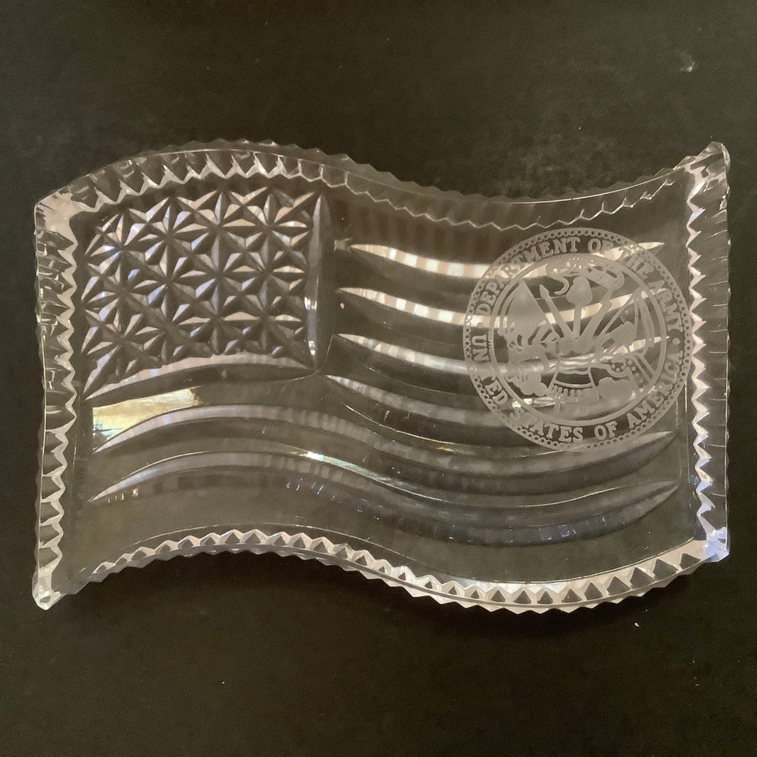 Crystal Glass 3-D Laser Etched Department of the Army Paperweight ...