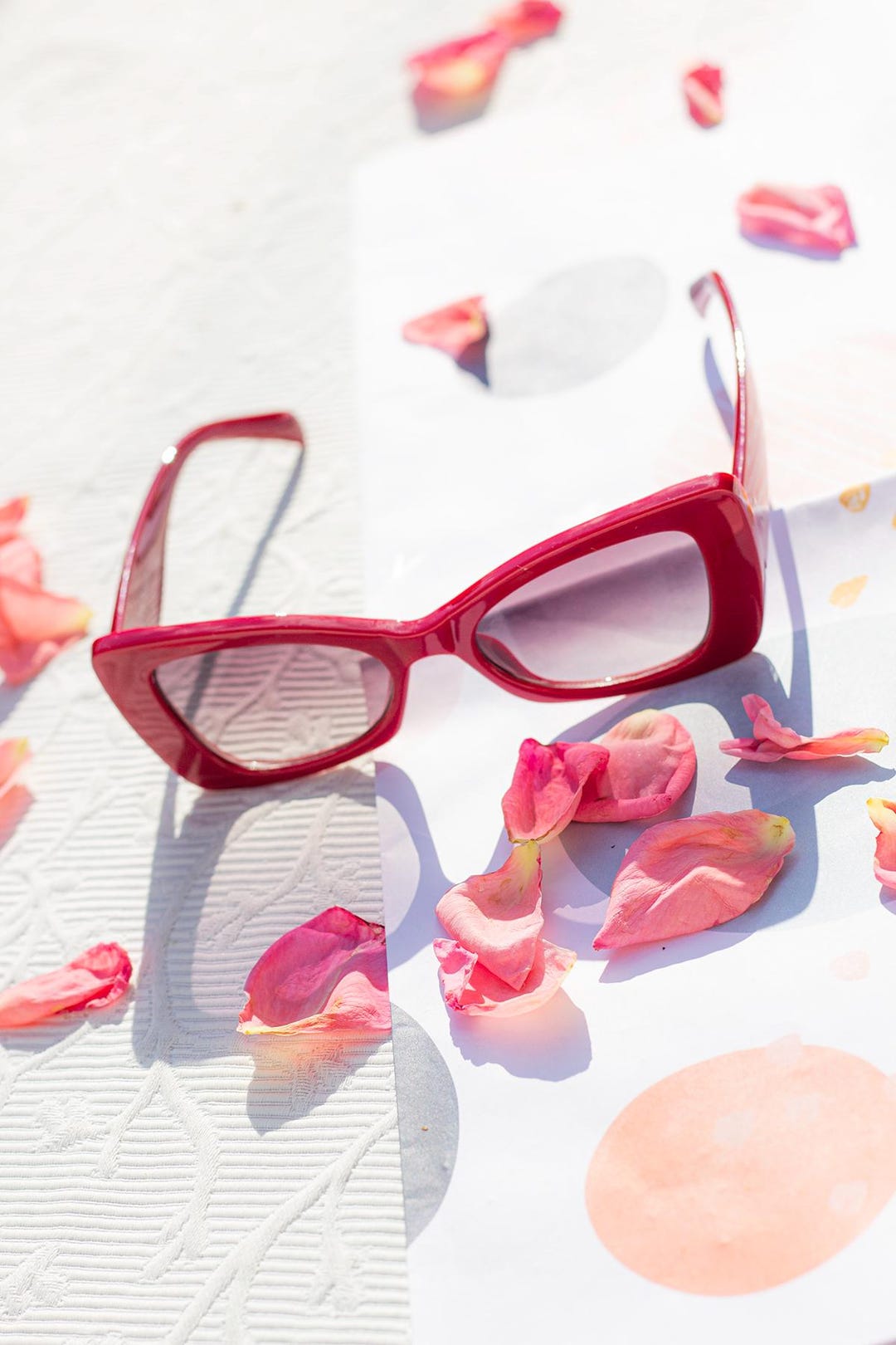 Retro Triangle Lens Sunglasses in Thick Cat Eye Frame - Vintage Style ...