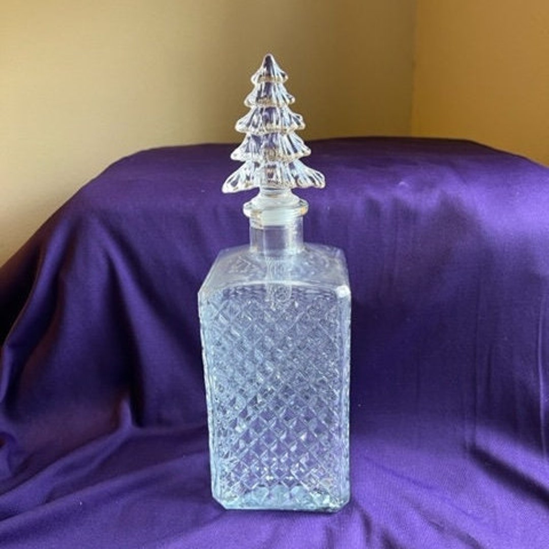 Decanter, Pressed Glass Diamond Point, With Tree Stopper -- 6949-12D - Etsy