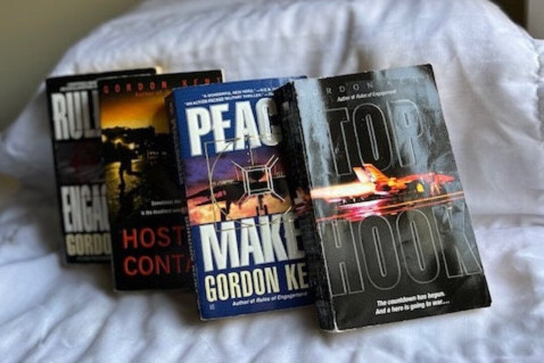 Fiction: 3 Books by Gordon Kent (military Stories) -- 6995-13 - Etsy