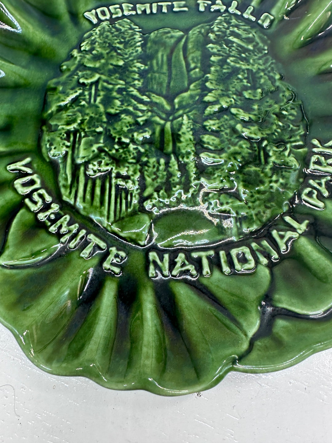 Vintage 50's Yosemite Falls Plate Souvenir in Green Glossy Finish ...