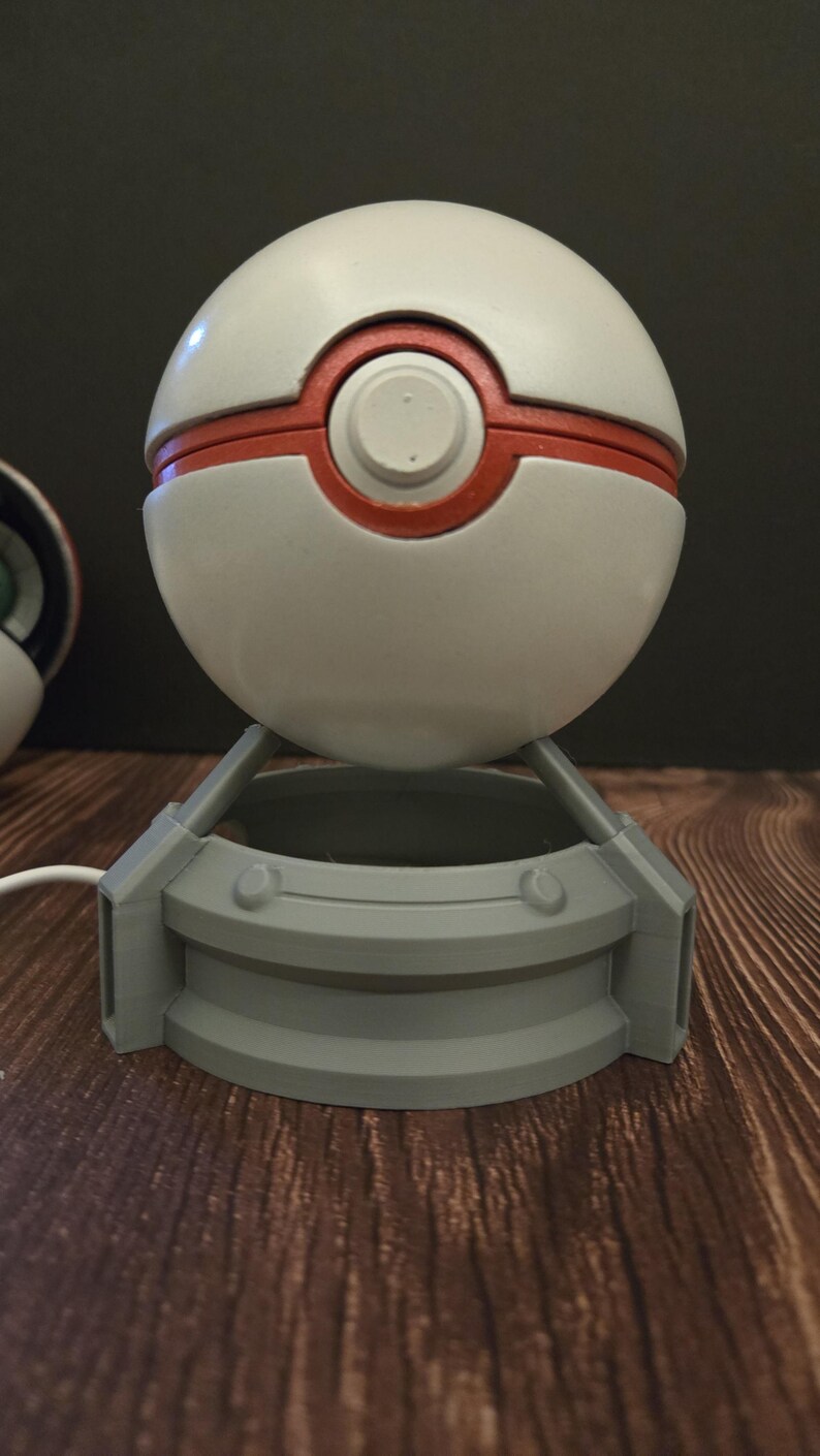 Realistic, Real Life Pokémon Premier Ball/pokeball Replica, LED Light ...