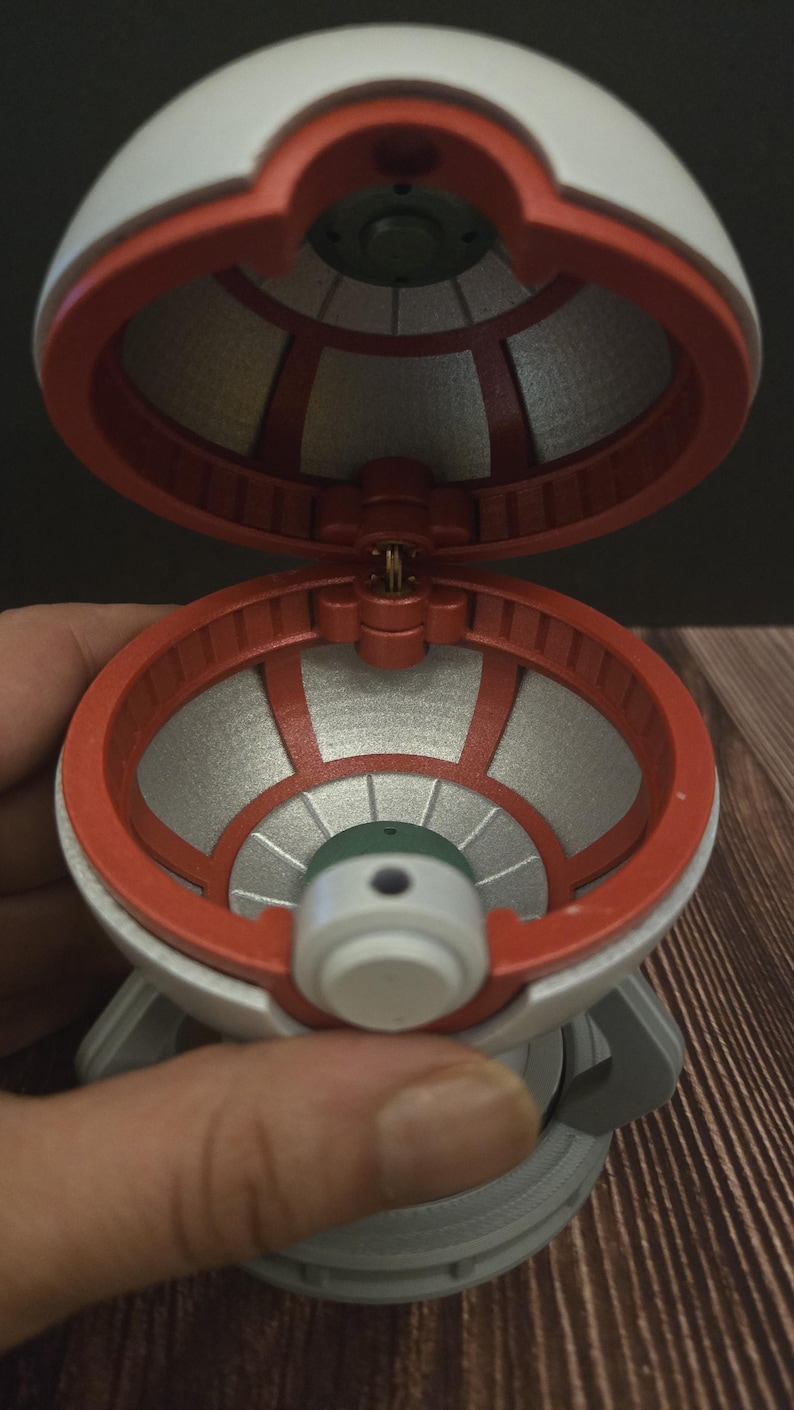 Realistic, Real Life Pokémon Premier Ball/pokeball Replica, LED Light ...