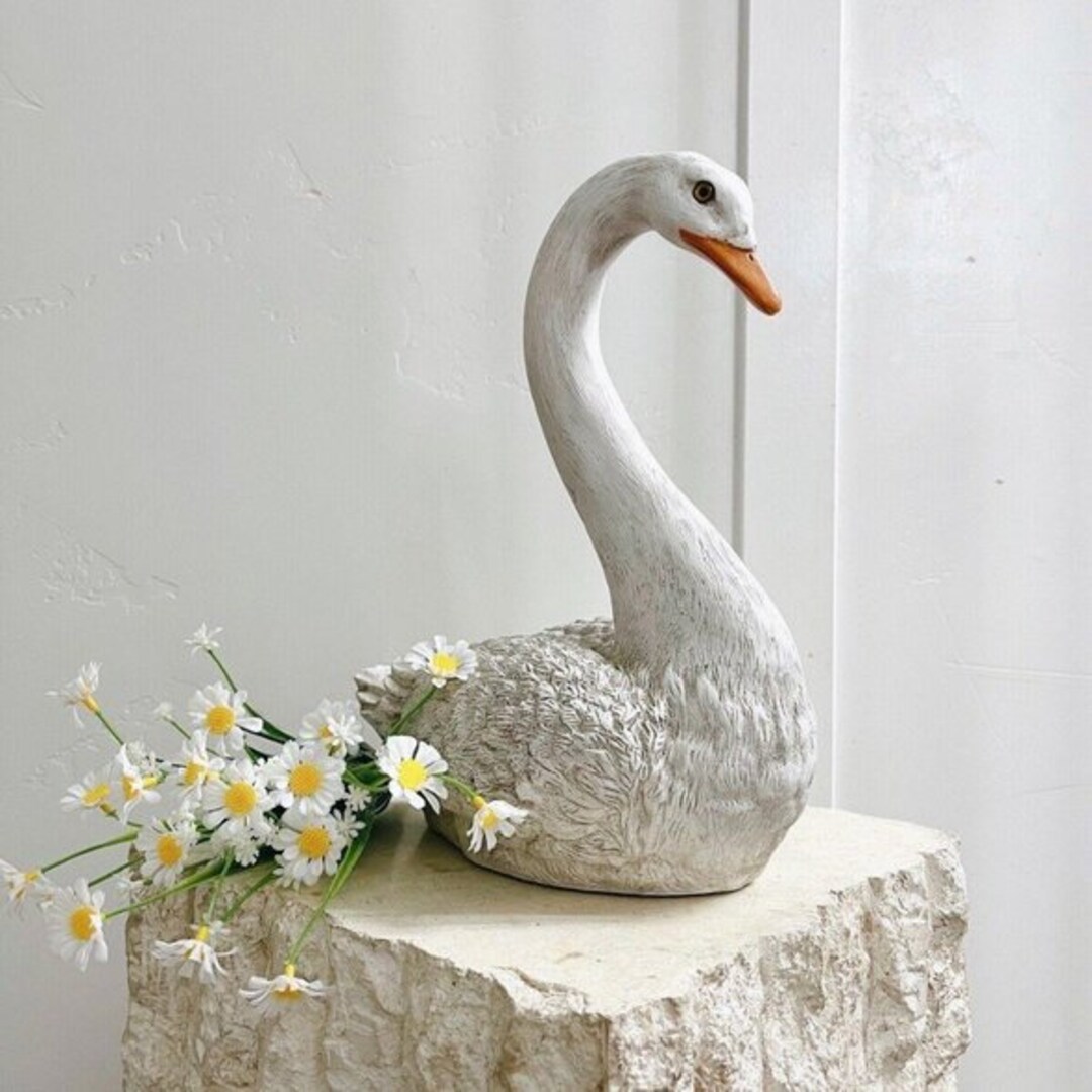 Swan Vintage 1988 Life-like Resin Swan Duck Bird Figurine in White W ...