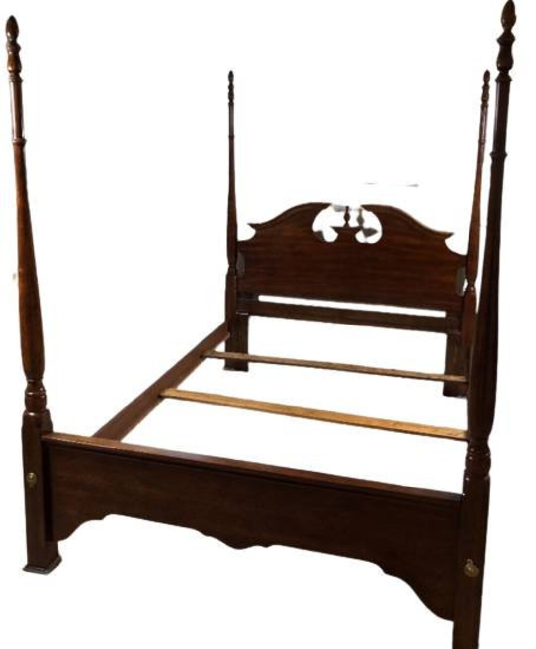 Vintage Queen or Full Bed, Vintage Bedframe 4 Post Queen Wood Bed ...