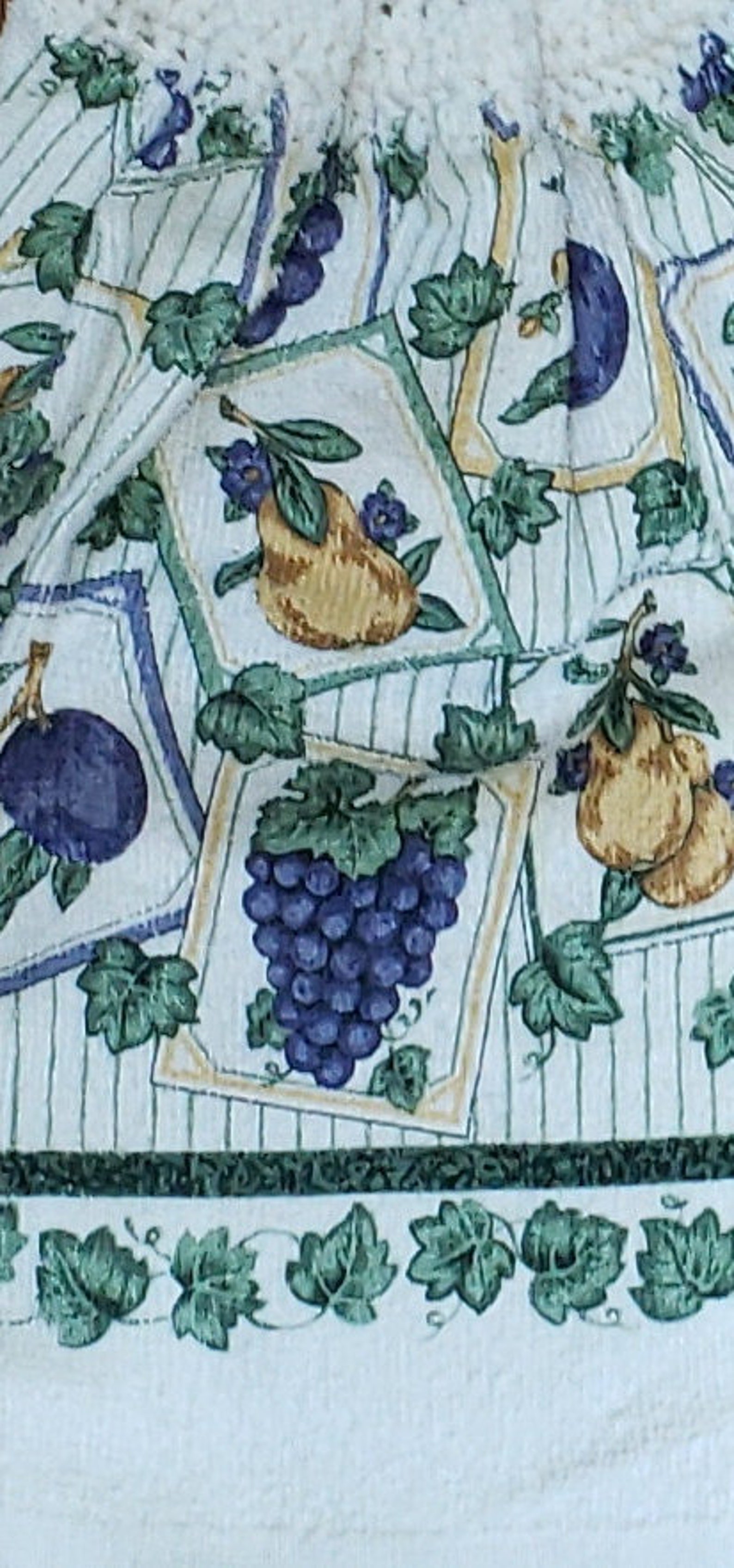 Pears Grapes Plums Ivy Kitchen Towels, Hanging Kitchen Towels, Kitchen ...