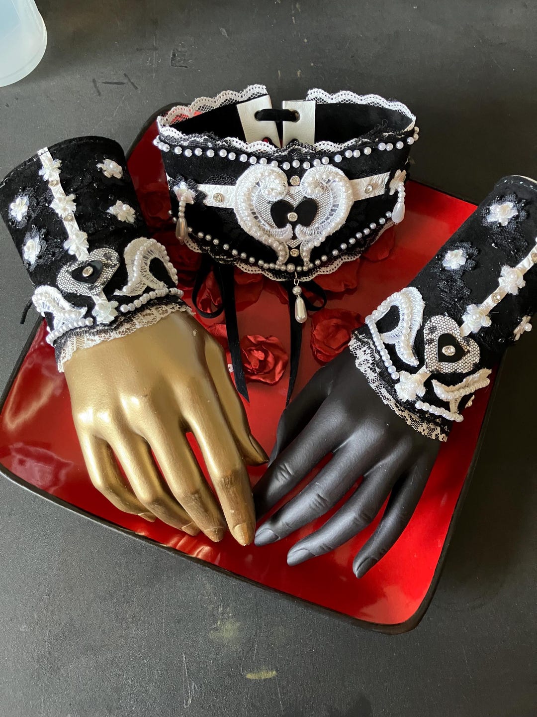 Elizabeth ~ Collar and Cuff Set - Etsy