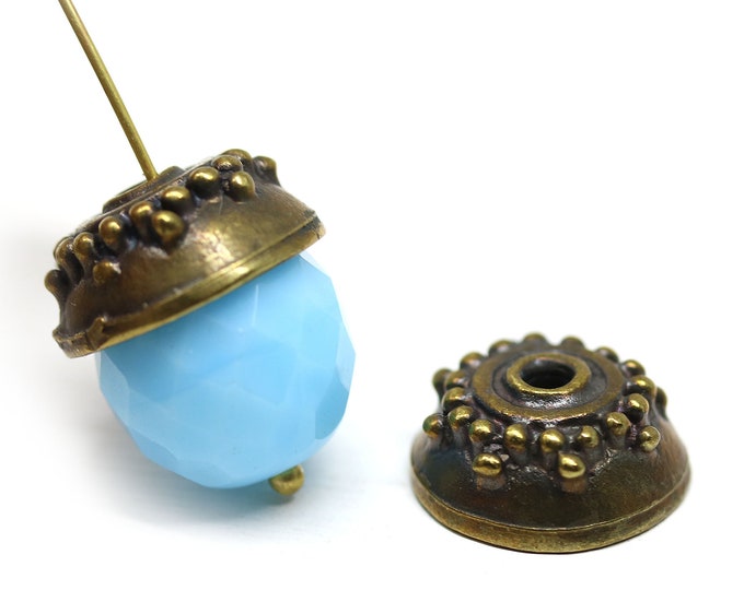 6 Petal 21x19x4mm Antique Brass Alloy Metal Flower Beads, Button ...