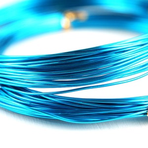 18 Gauge Wire, 1mm Thick Bright Blue Aluminum Craft Wire, 10m Roll ...