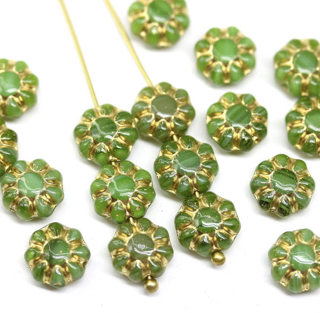 9mm Green Daisy Flower Czech Glass Beads Gold Wash Flat Daisy Floral