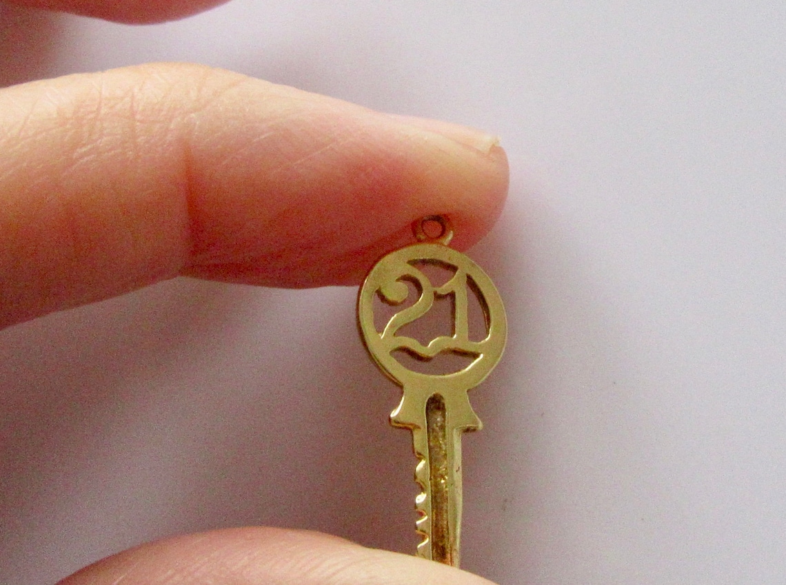 9ct Gold 21st Birthday Key of The Door Charm or Pendant | Etsy